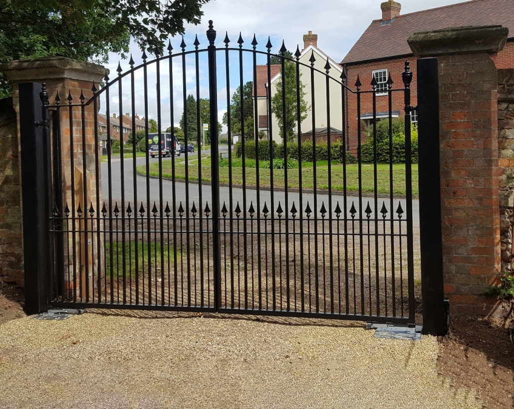 Automatic Abington Arched Automatic Gates - August 2017 Cambridge