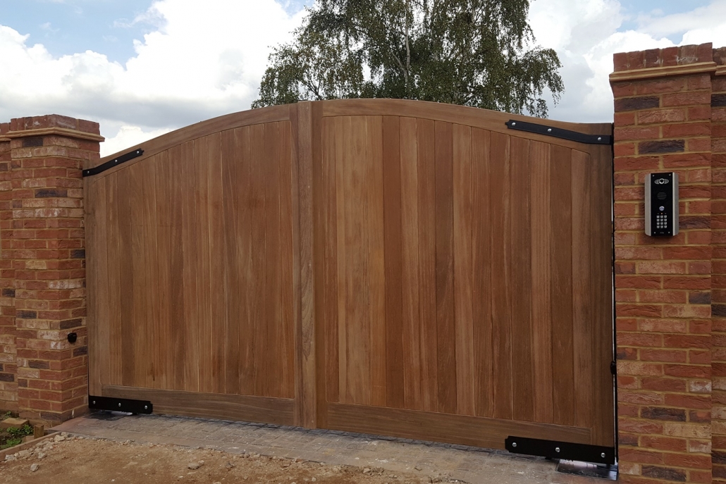 Bespoke Iroko Hardwood Automatic Gates - August 2018 Braintree