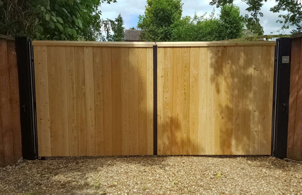 Steel Framed Siberian Larch Automatic Gates - July 2018 Girton ...