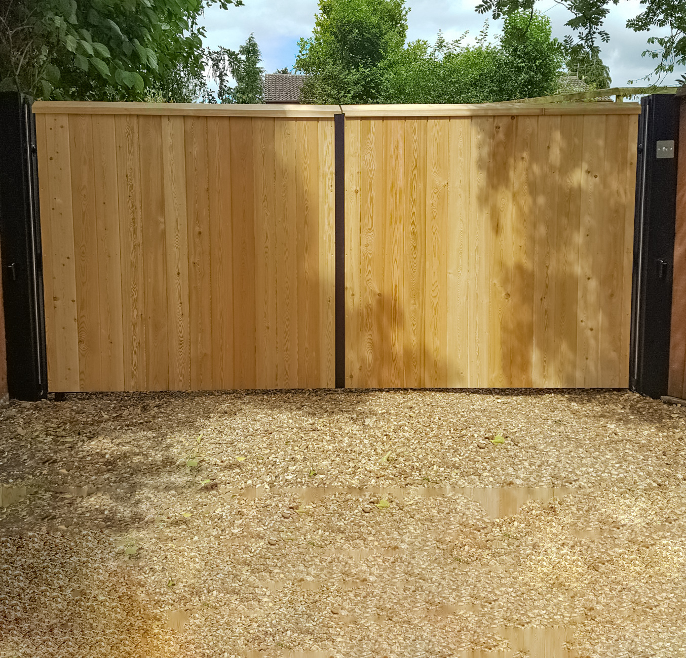 Steel Framed Siberian Larch Automatic Gates - July 2018 Girton ...