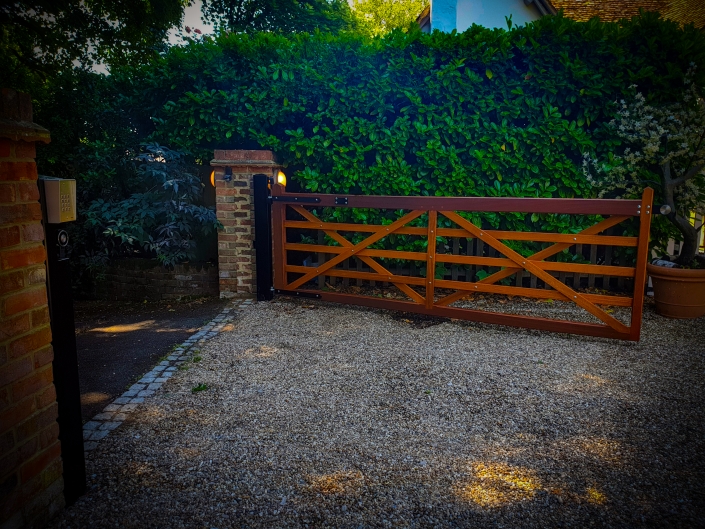 Iroko Five Bar Automatic Gate - July 2020 Great Sampford - Climate ...