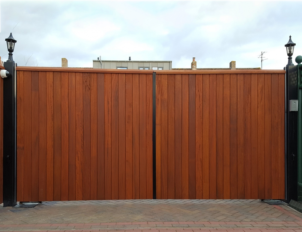 Littlebury Design Automatic Gates - February 2017 Trumpington