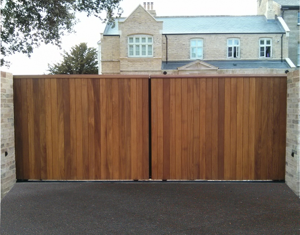 Steel Frame Timber Clad Bi-Parting Gate - August 2014 Cambridge