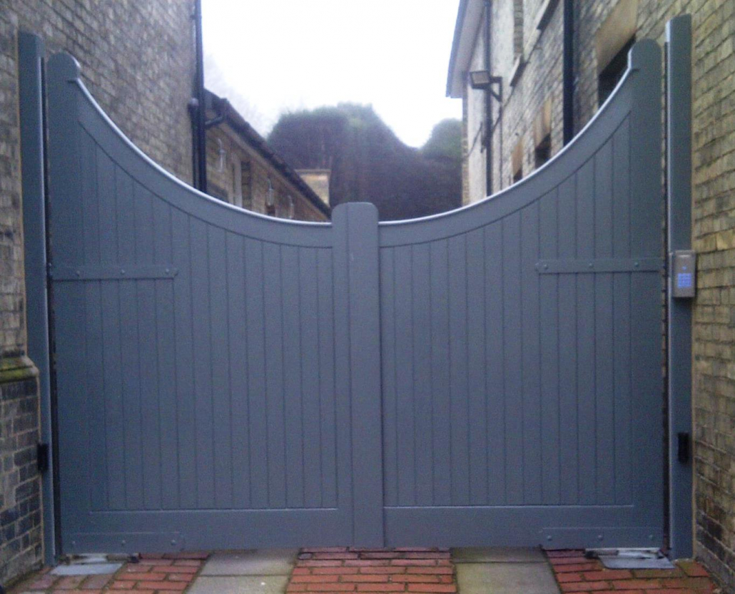 Bespoke Timber Automatic Gates - March 2014 Saffron Walden