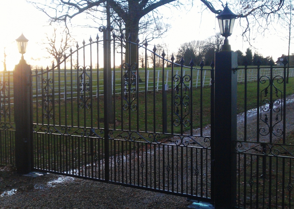 Cambridge Arched Design Automatic Gates - December 2012 Saffron Walden ...