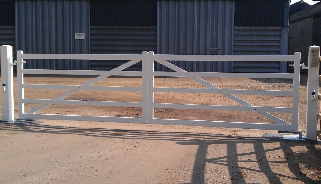 Steel Five Bar Automatic Gates - February 2012 Great Chetserford ...
