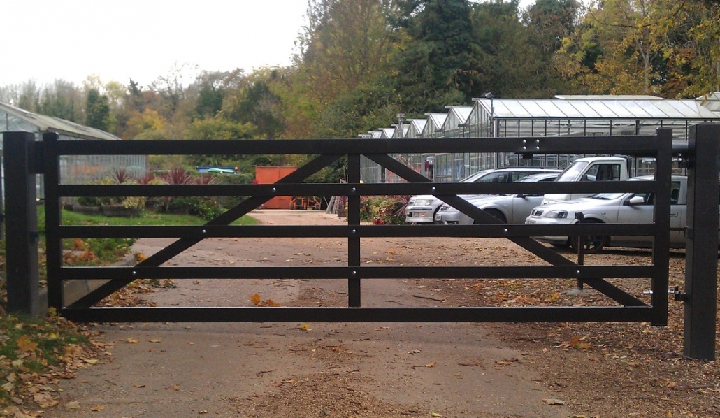 Steel Five Bar Electric Gate - November 2011 Thetford - Climate Autogates