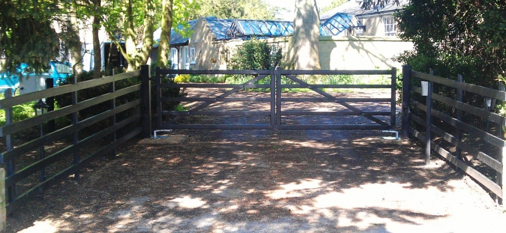Steel Five Bar Automatic Gates - April 2012 Stretham - Climate Autogates
