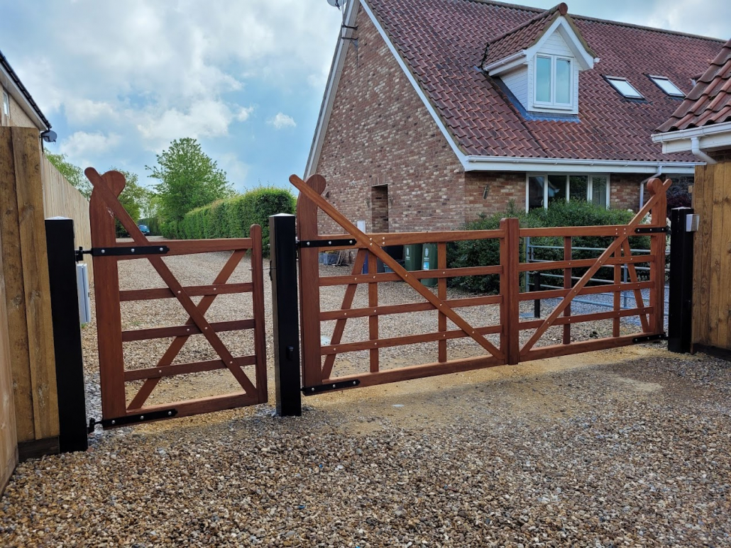 Iroko 5 Bar Raised Helve Automatic Gate - April 2022 Caldecote